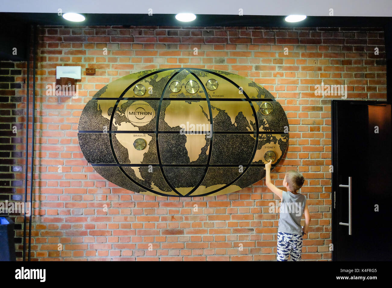 World time zones map hi-res stock photography and images - Alamy