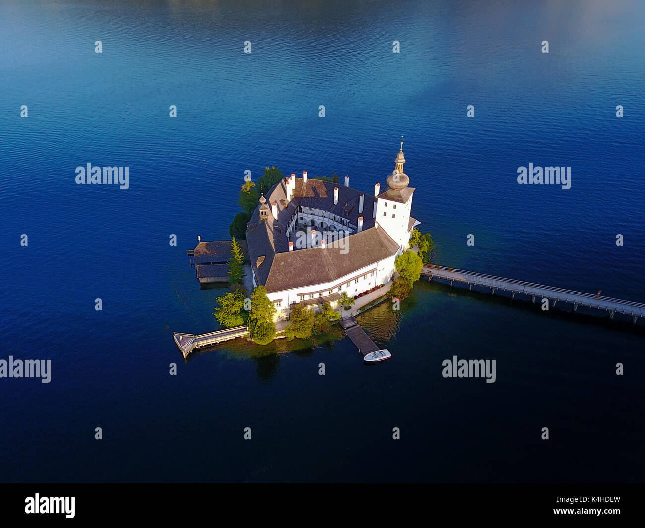 Schloss Orth castle in the heart of lake Traunsee, Austria Stock Photo ...