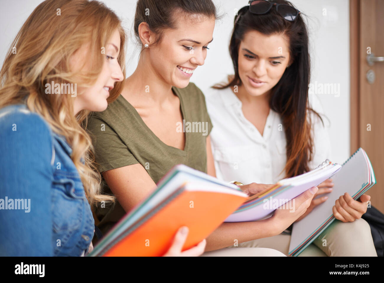 Cramming book hi-res stock photography and images - Alamy
