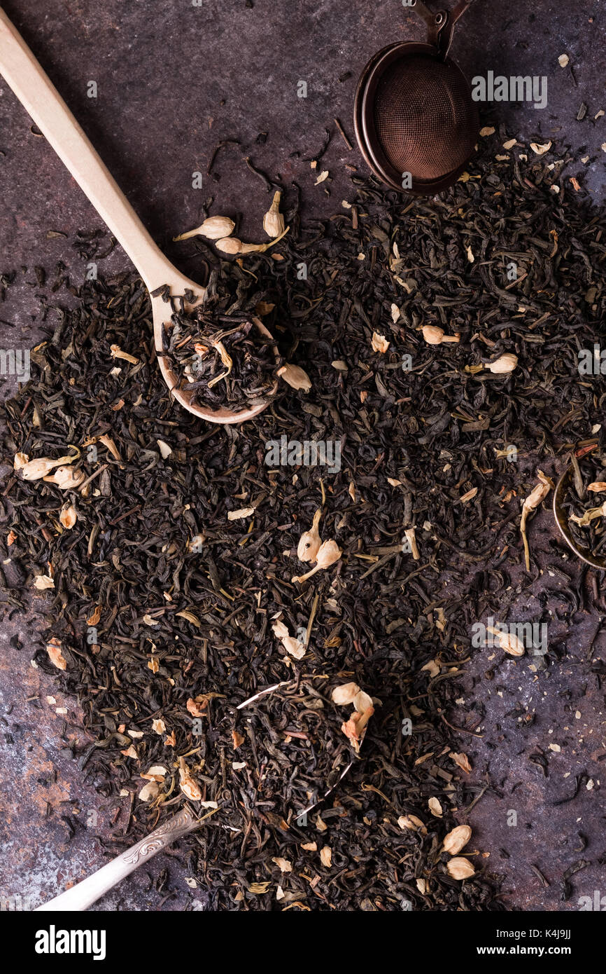 Black loose tea hi-res stock photography and images - Alamy