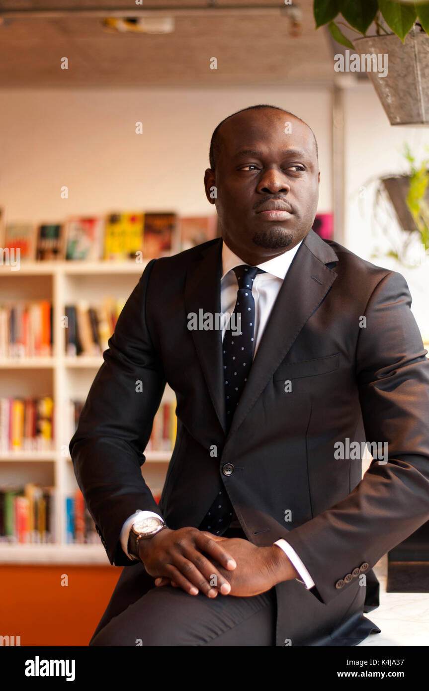 African man wearing suit hi-res stock photography and images - Alamy