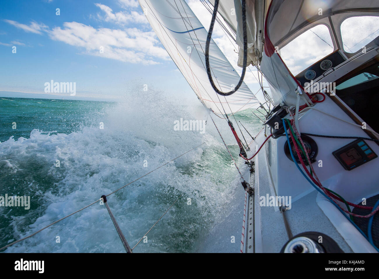 Sailing in perfect conditions in a good breeze Stock Photo - Alamy