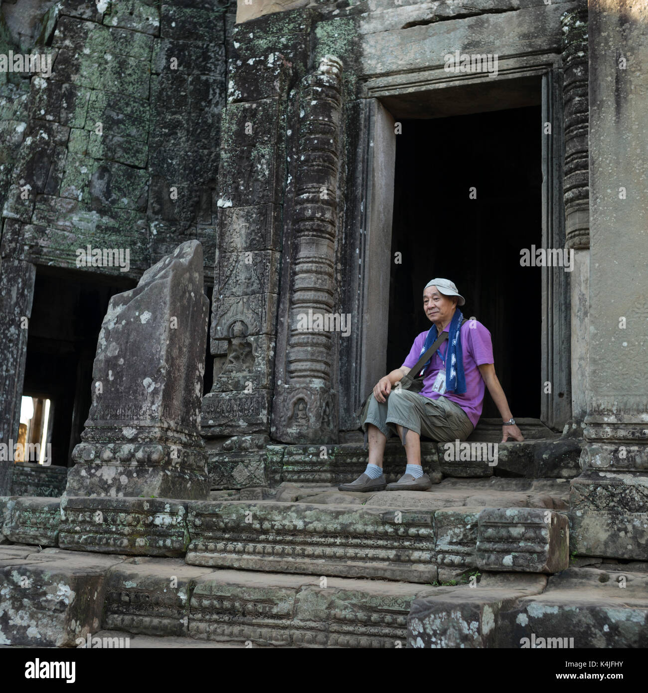 Religion sitting place of worship hinduism ancient history hi-res stock ...