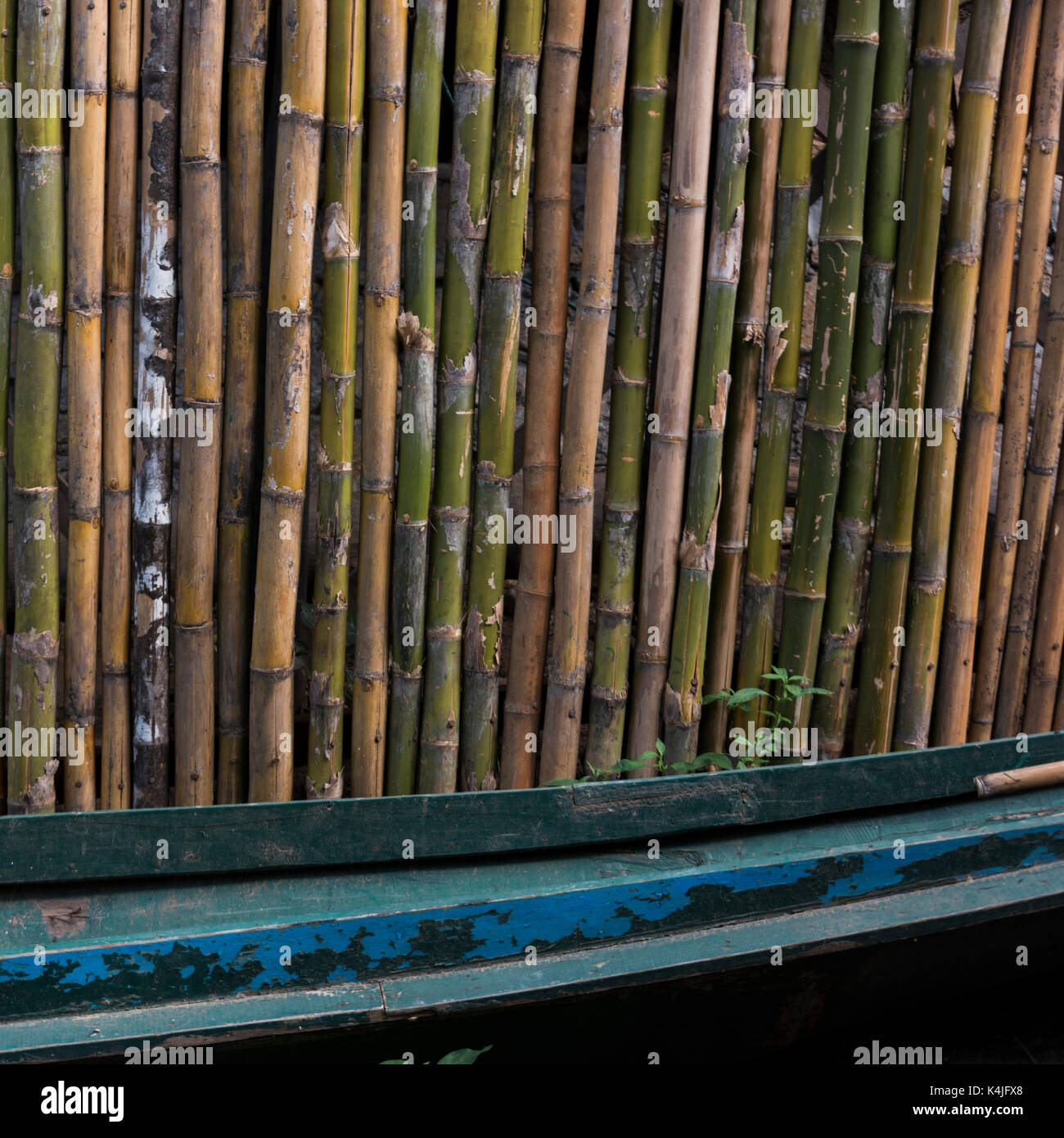 Bamboo posts hi-res stock photography and images - Alamy
