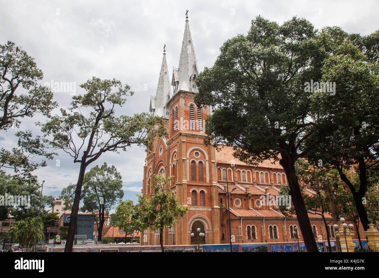 Nha tho duc ba church hi-res stock photography and images - Alamy