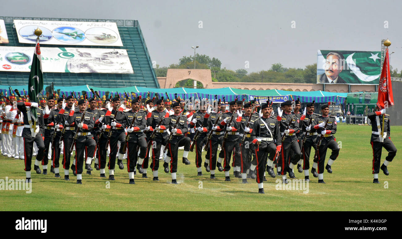 Lahore. 6th Sep, 2017. Pakistani soldiers perform during a ceremony to ...