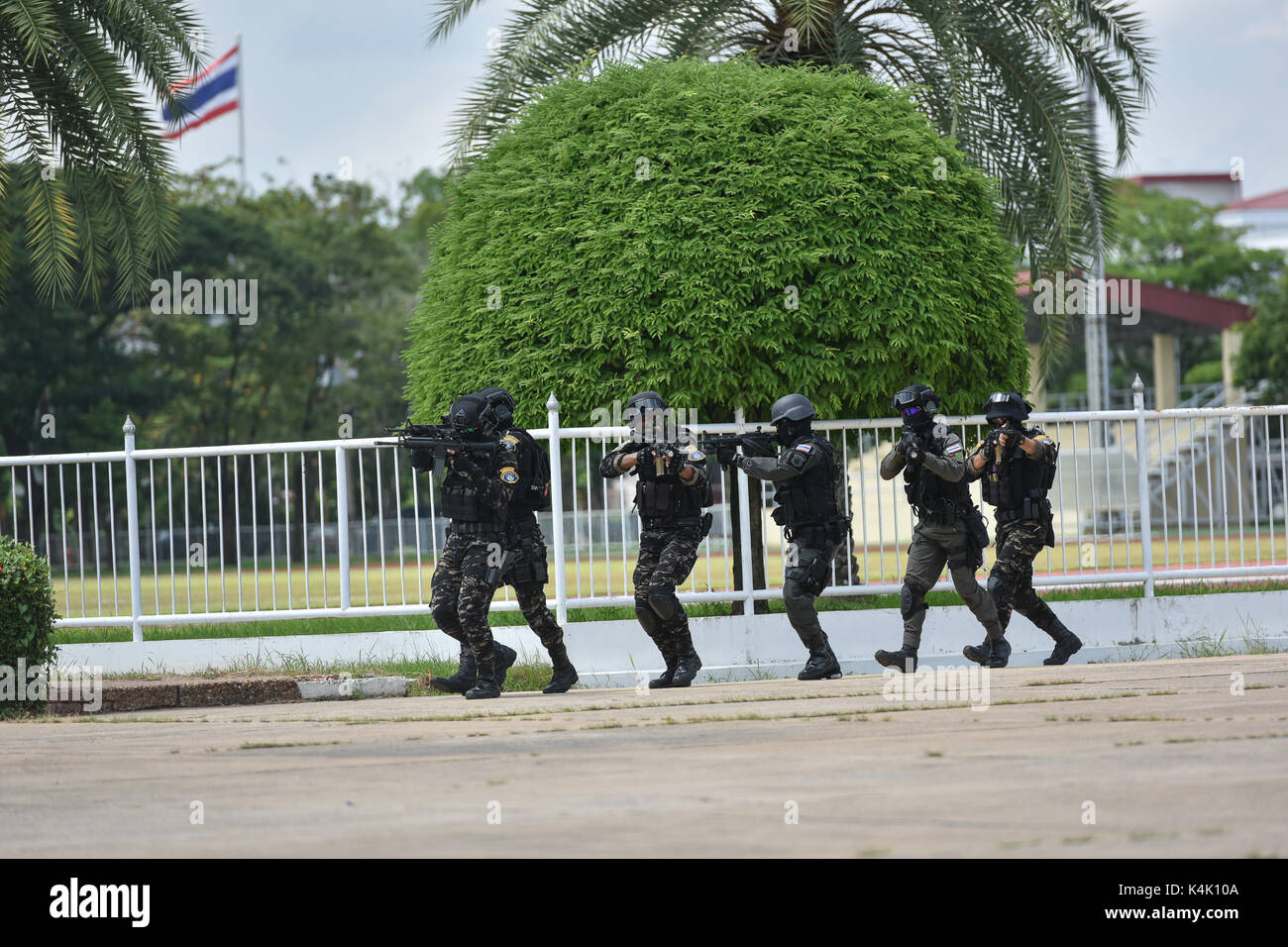 Nakhon Pathom. 6th Sep, 2017. Law enforcement officers take actions ...