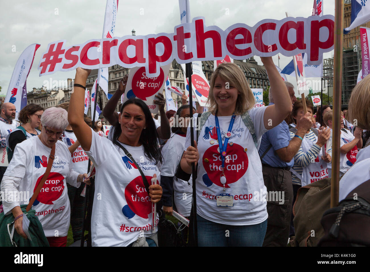 London nhs pay justice protest hi-res stock photography and images - Alamy
