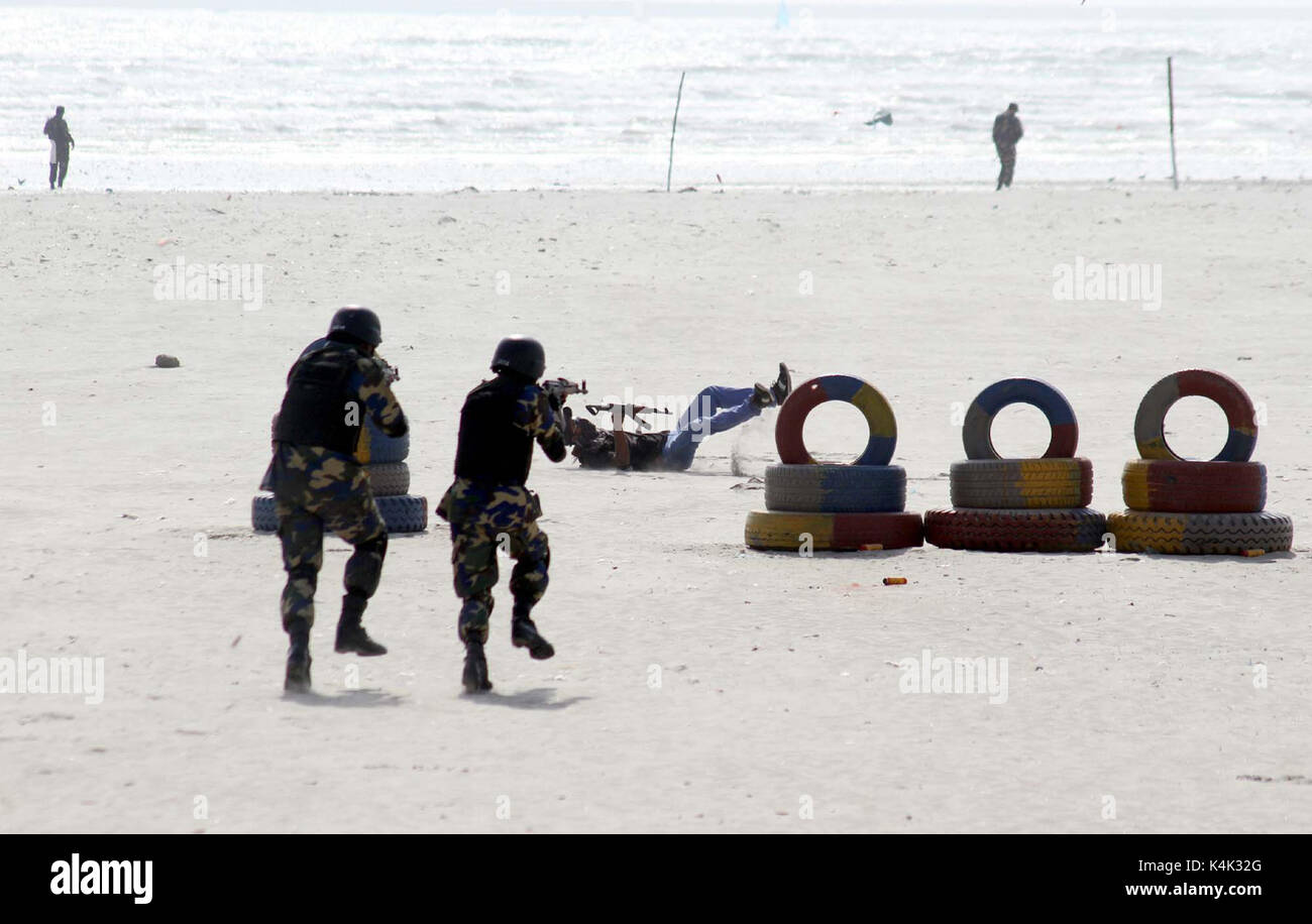 Pakistan. 06th Sep, 2017. Pakistan Navy commandoes are exposing their ...