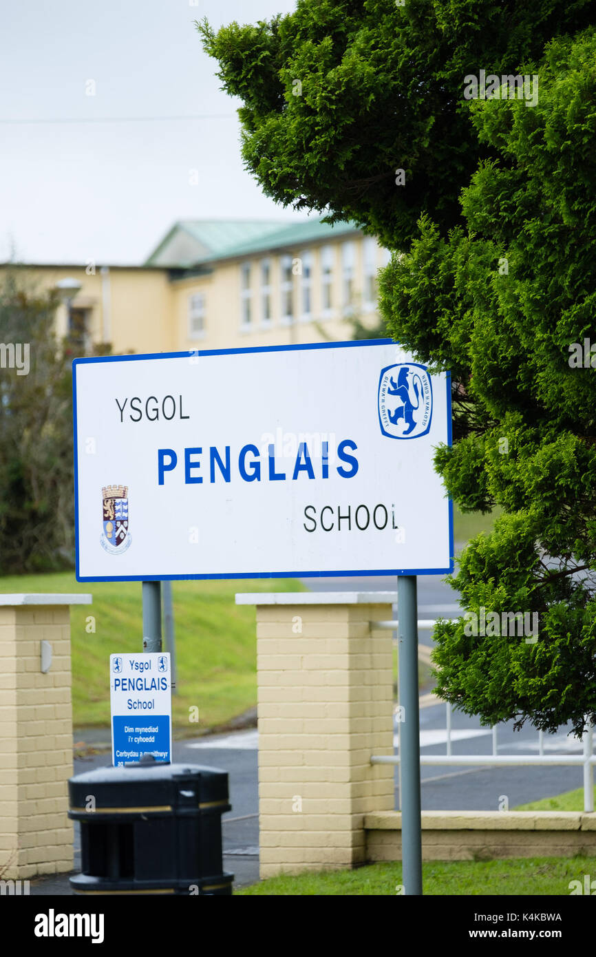 Ysgol penglais school hi-res stock photography and images - Alamy