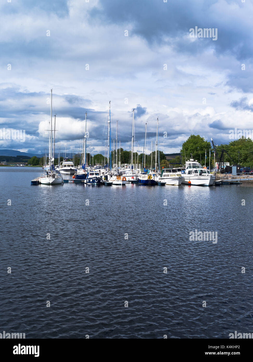 dh Inverness Marina CALEDONIAN CANAL INVERNESS Yacht marina boats ...