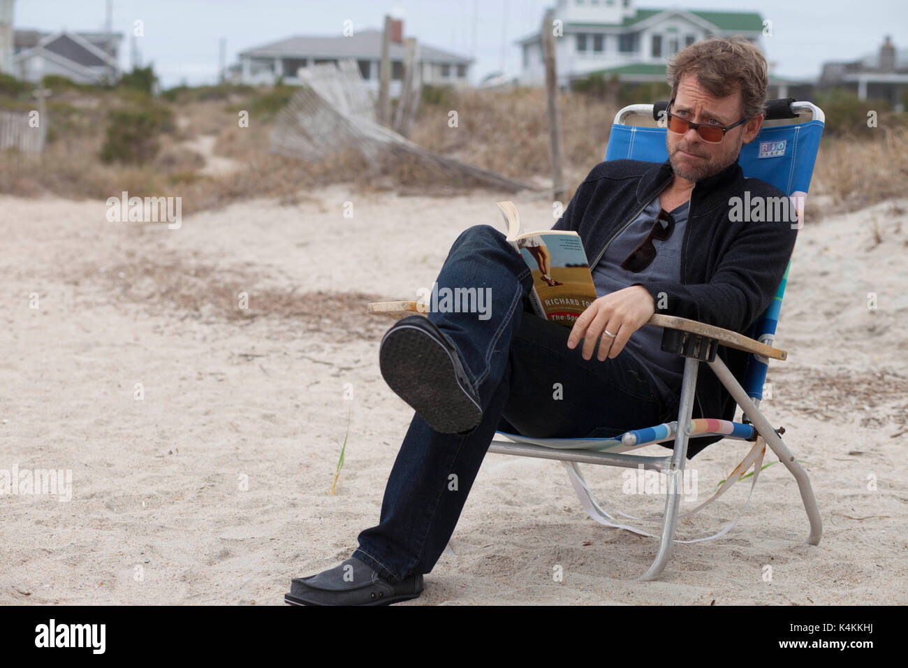 Greg kinnear 2012 hi-res stock photography and images - Alamy