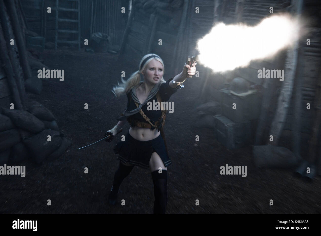 SUCKER PUNCH (2011) EMILY BROWNING ZACK SNYDER (DIR) WARNER BROS ...