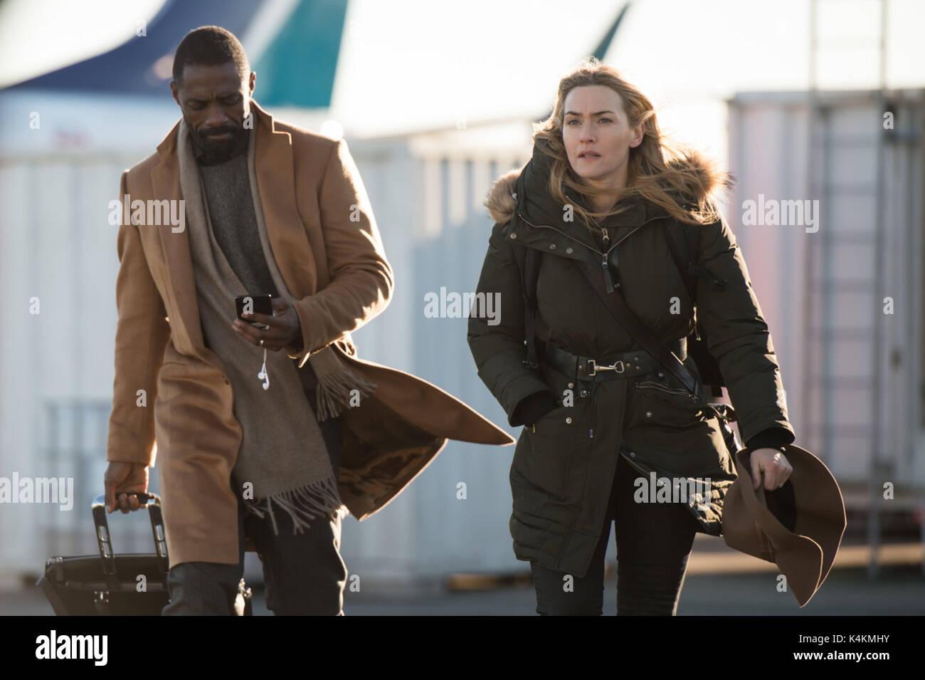 THE MOUNTAIN BETWEEN US (2017) IDRIS ELBA KATE WINSLET HANY ABU-ASSAD (DIR) 20TH CENTURY FOX ...