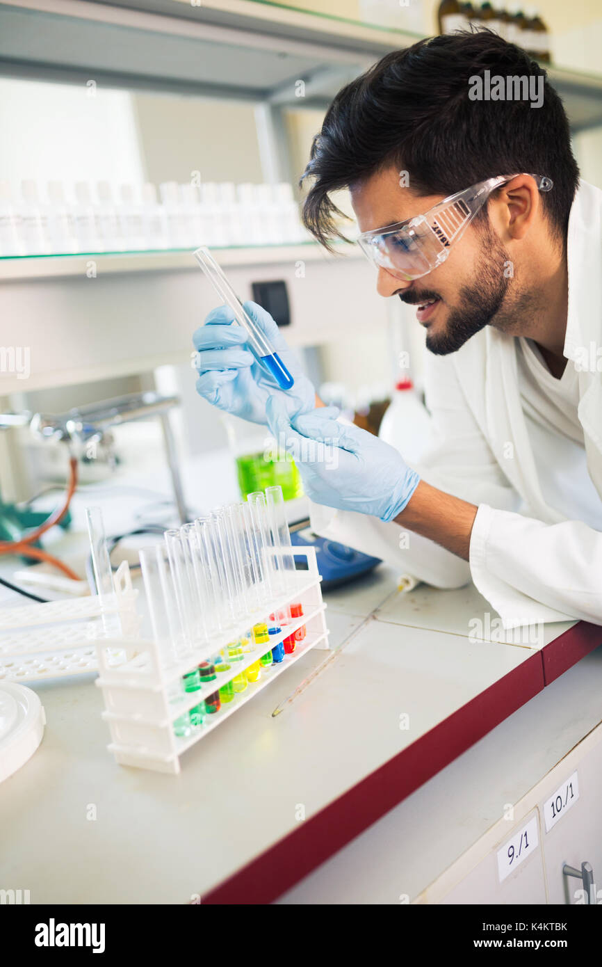 Laboratory man hi-res stock photography and images - Alamy