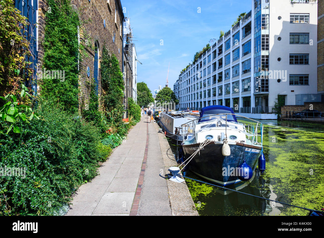 Regent's Canal, Islington, London, UK Stock Photo - Alamy
