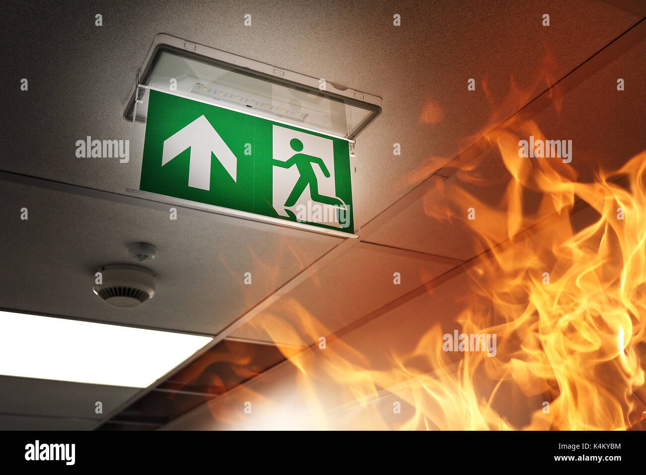 Fire alarm in a modern building Stock Photo - Alamy