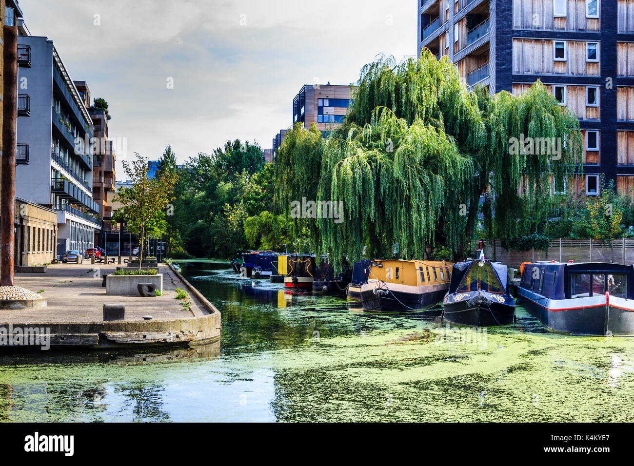 Wenlock Basin, Regent's Canal, Islington, London, UK Stock Photo - Alamy