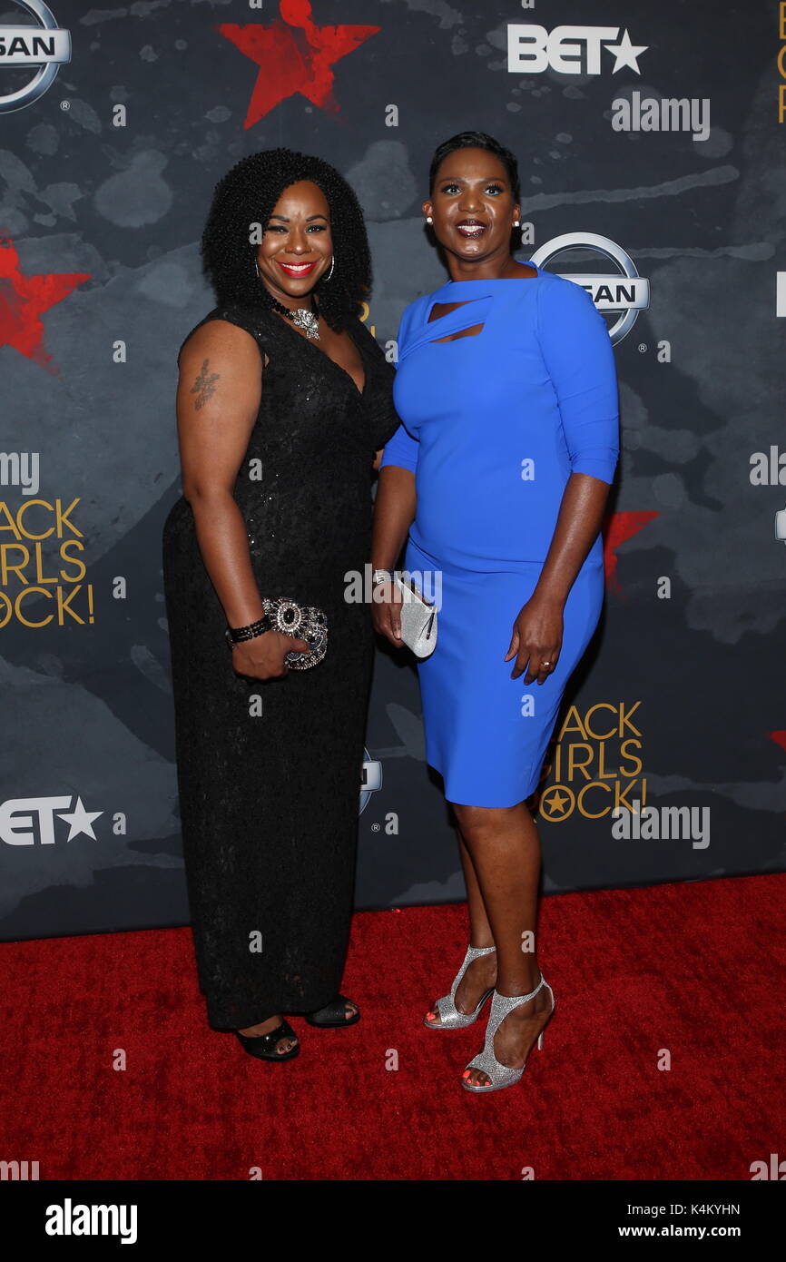 "BLACK GIRLS ROCK!" Hosted by Taraji P. Henson Honors ISSA RAE, YARA ...