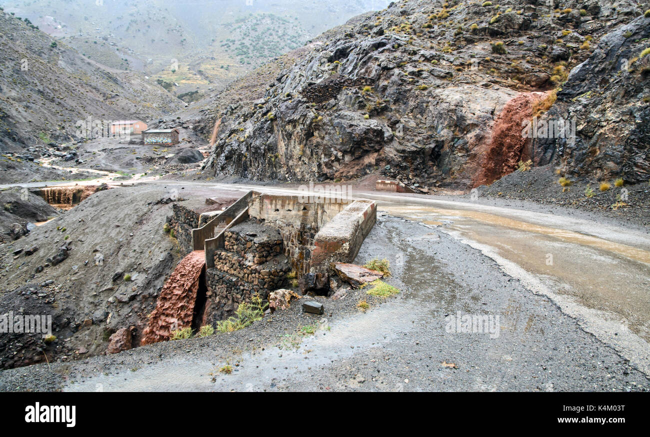 Mudflows hi-res stock photography and images - Alamy