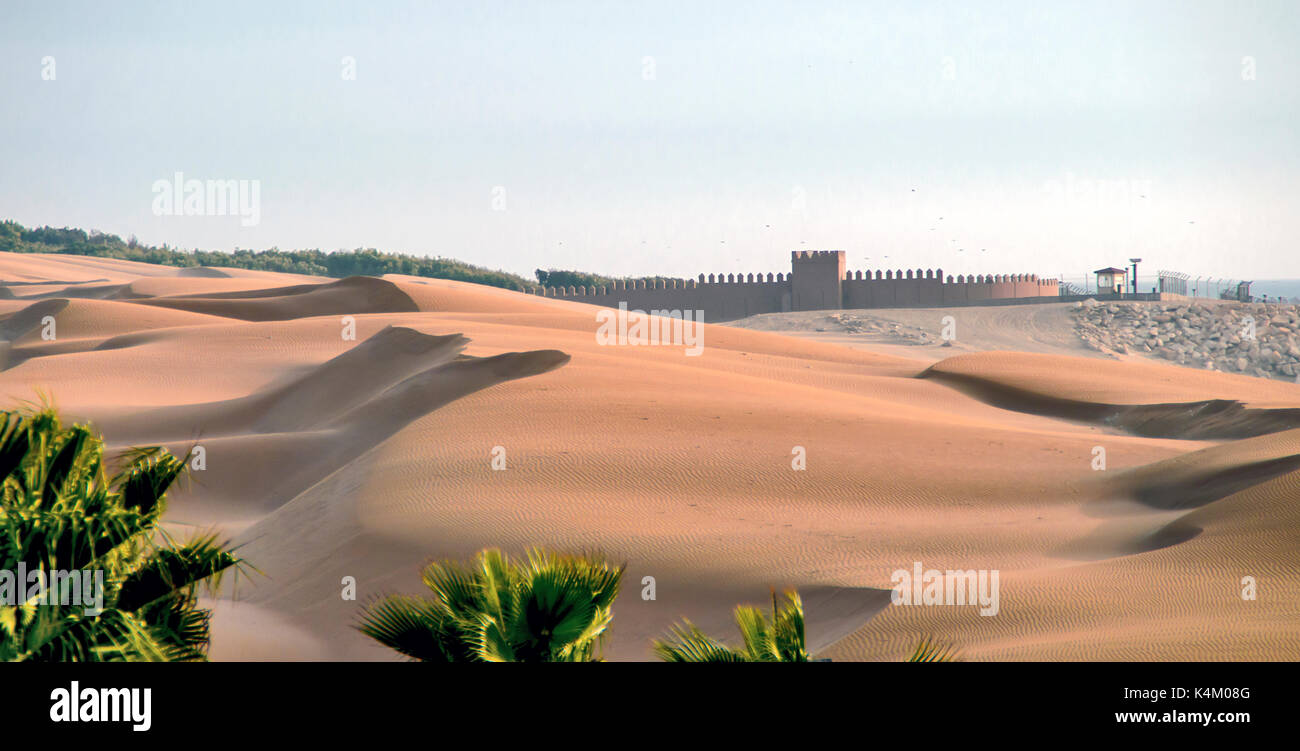 Arabian red sands hi-res stock photography and images - Alamy