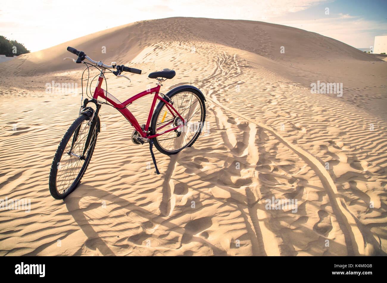 Bike in desert Stock Photo - Alamy