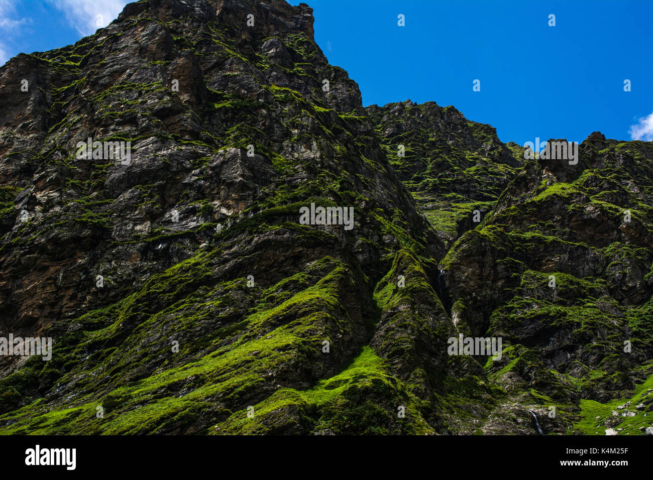 Hampta pass hi-res stock photography and images - Alamy
