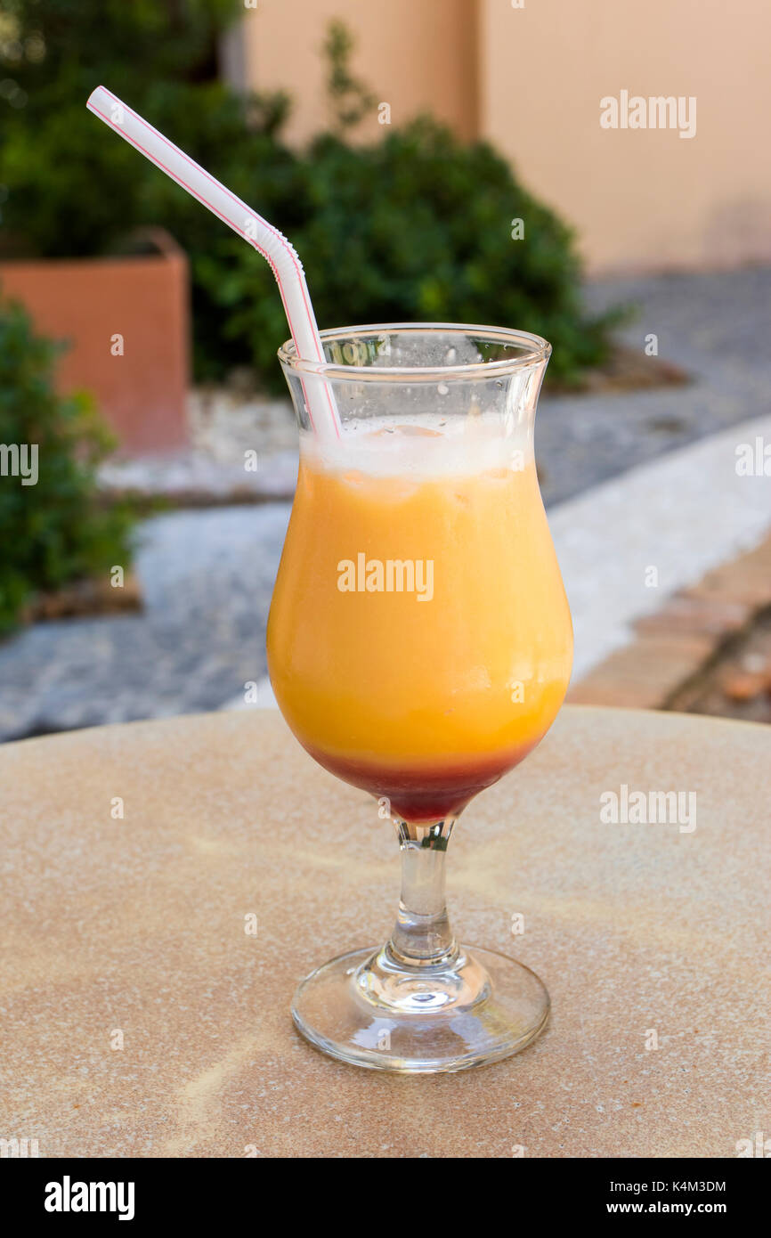Summer cocktail drinks hi-res stock photography and images - Alamy