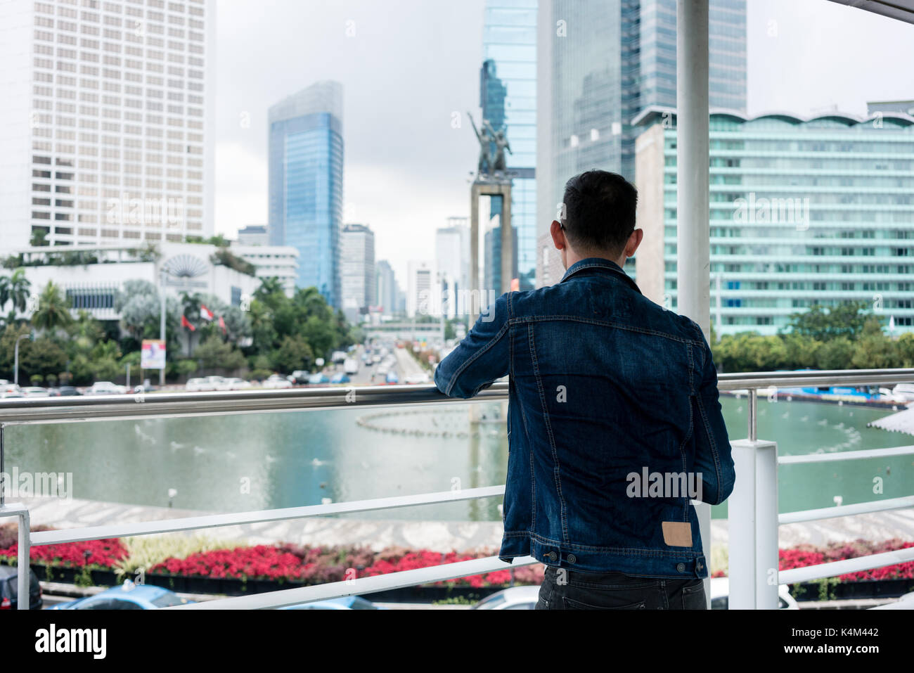 Man rear view hi-res stock photography and images - Alamy