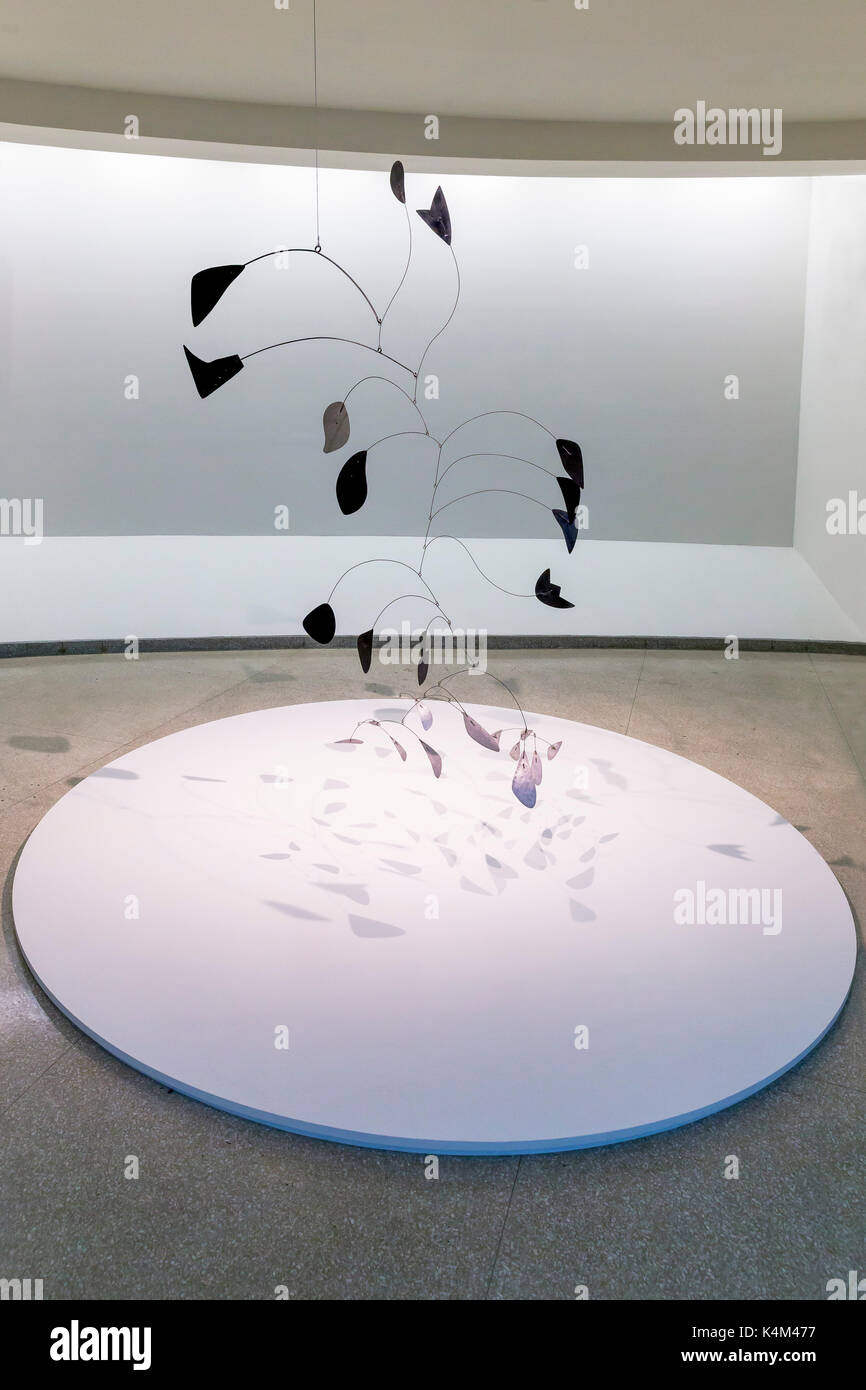 Of alexander calder hi-res stock photography and images - Alamy