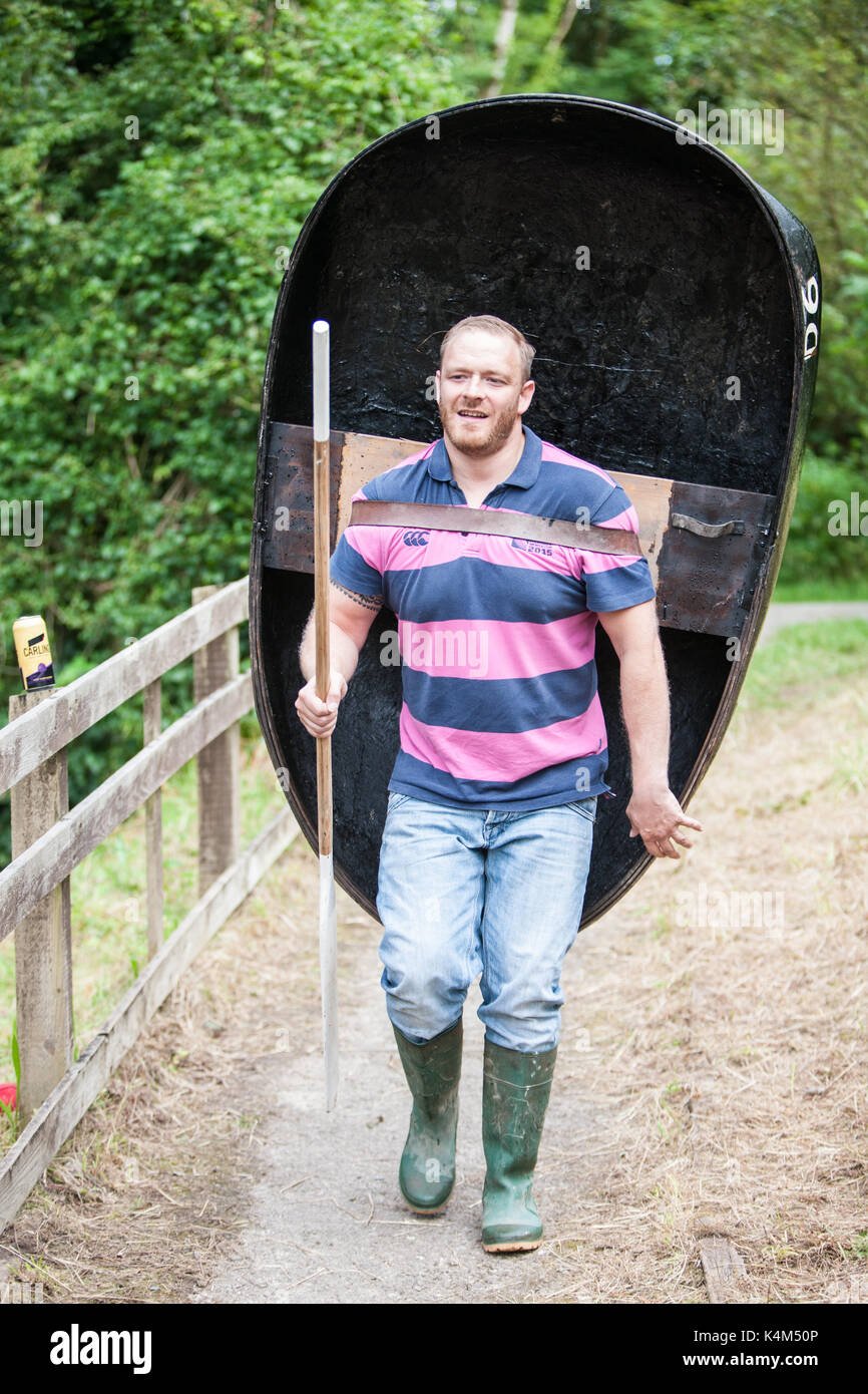 Cilgerran coracle race hi-res stock photography and images - Alamy