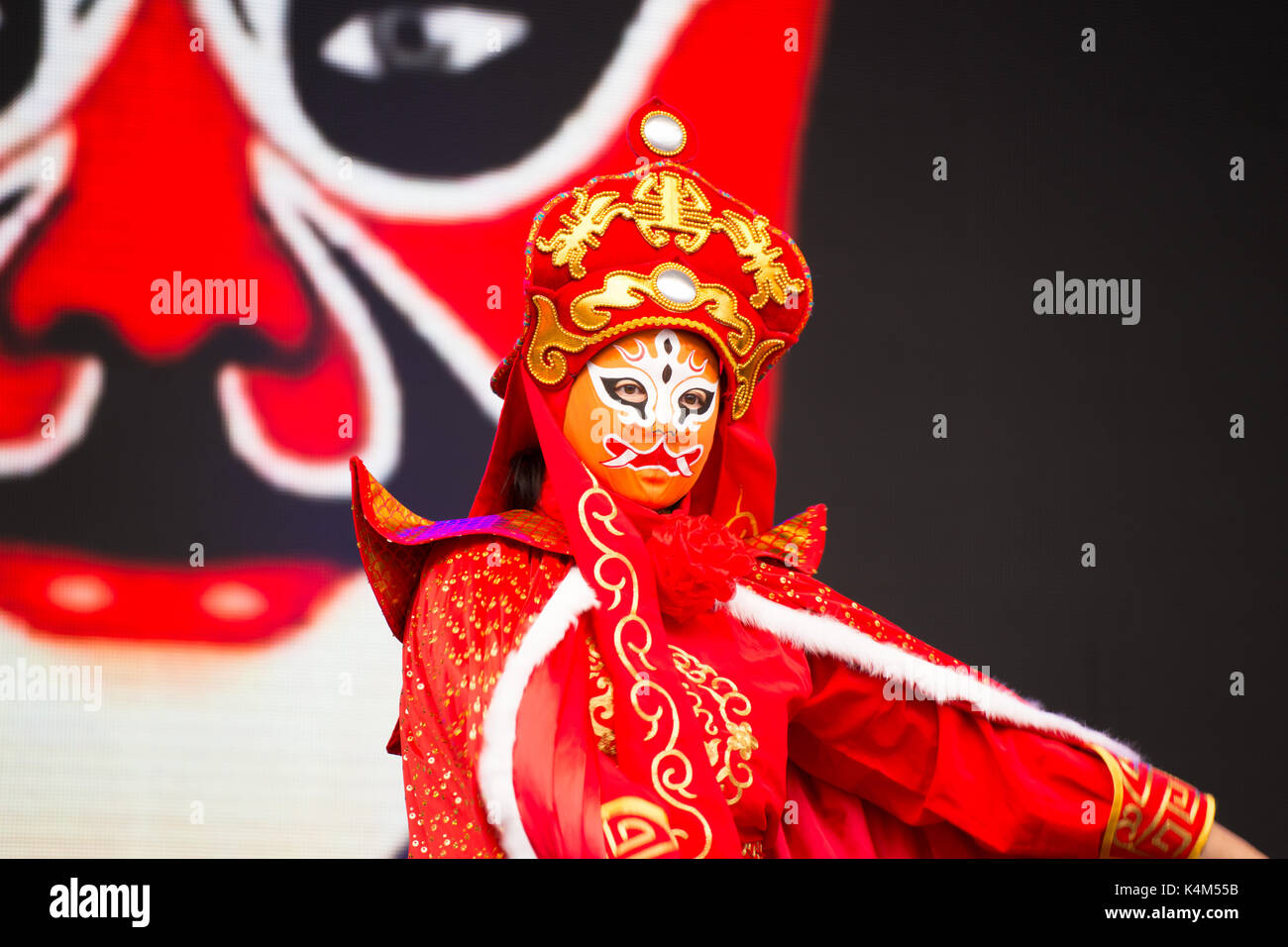 Sichuan Opera: „Face Changing“ at the China Festival 2017 in Cologne ...