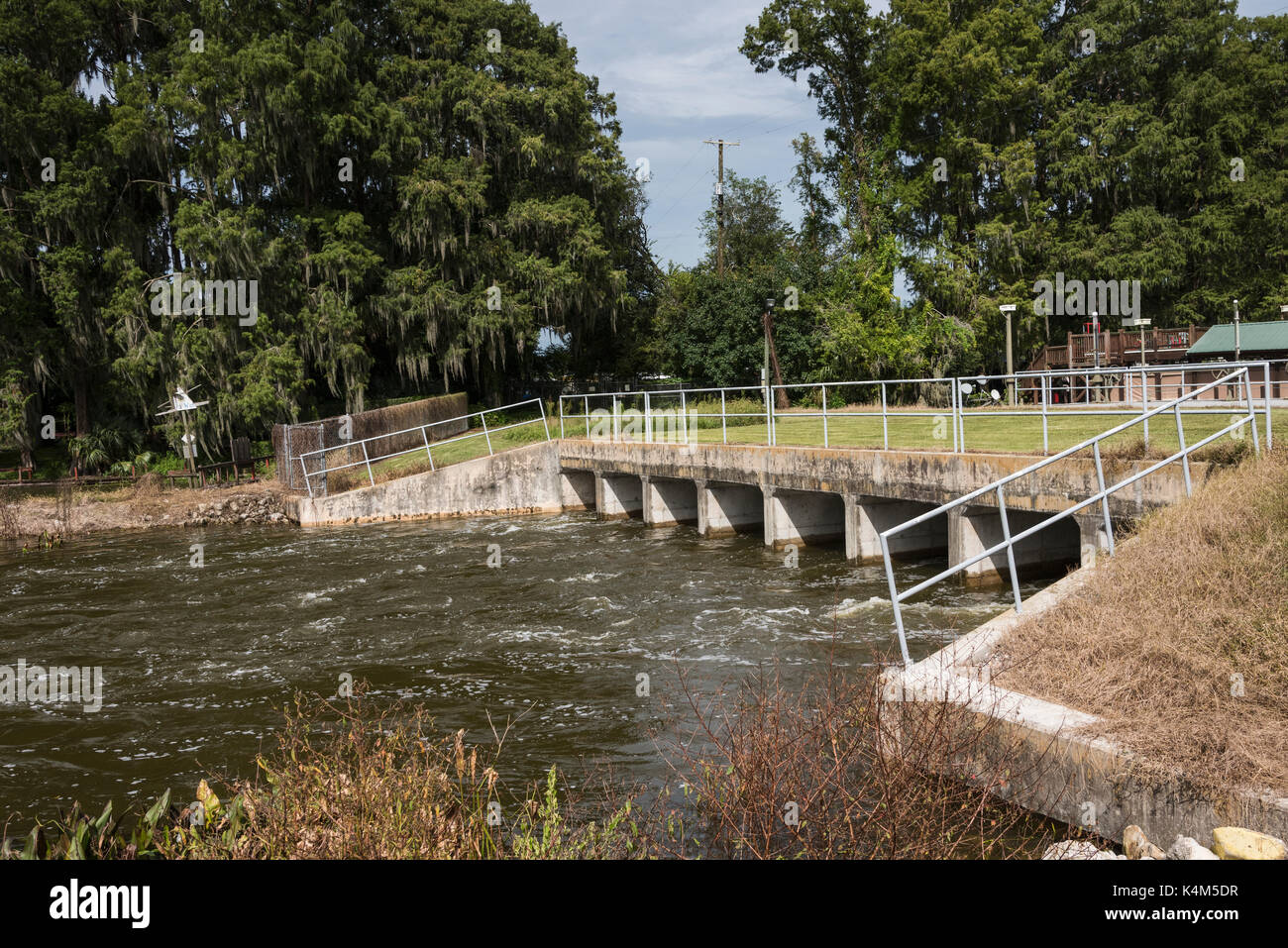 Burrell Lock & Dam Spillway Leesburg, Florida Stock Photo - Alamy
