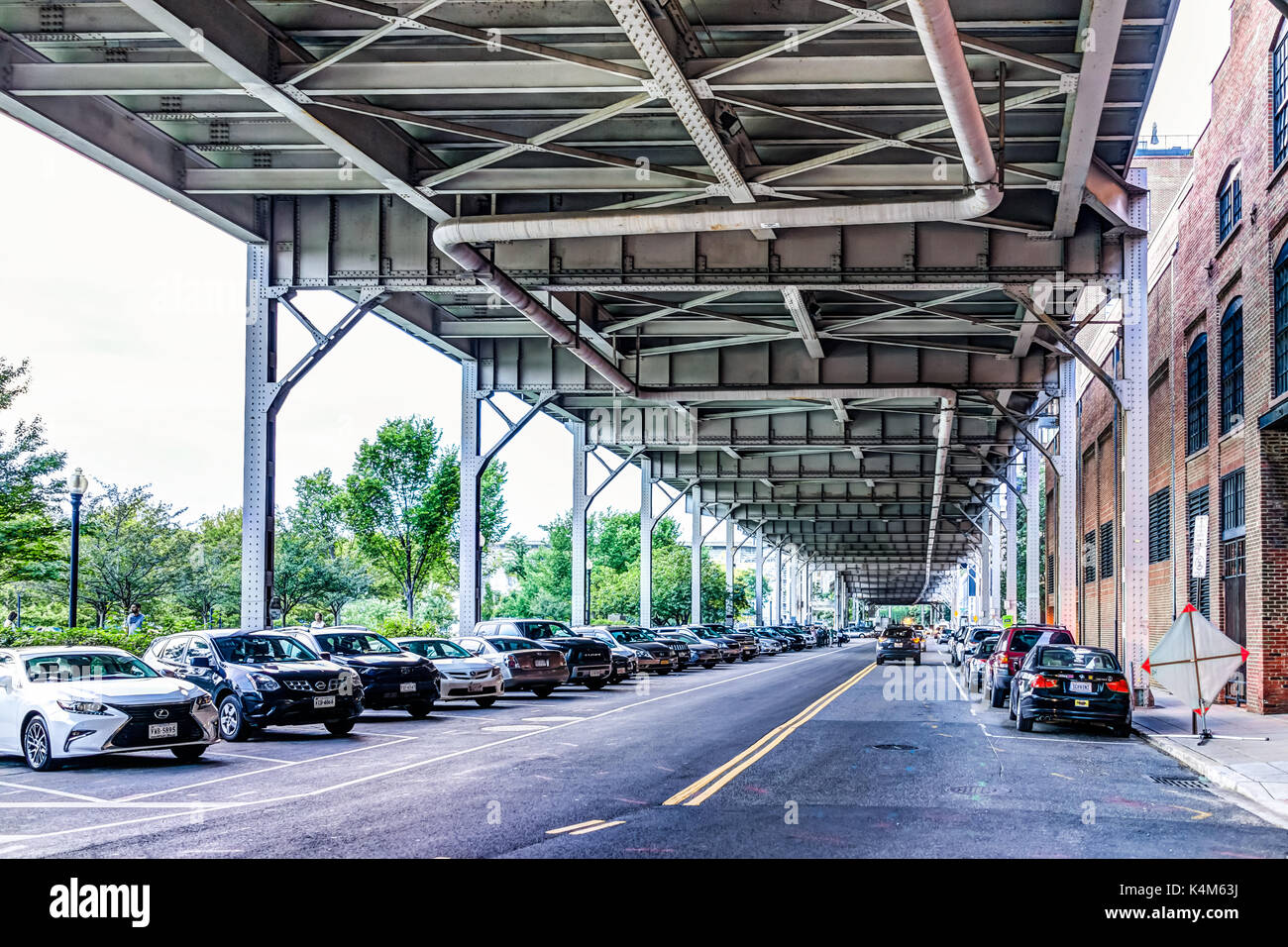 Washington dc waterfront park bridge hi-res stock photography and ...