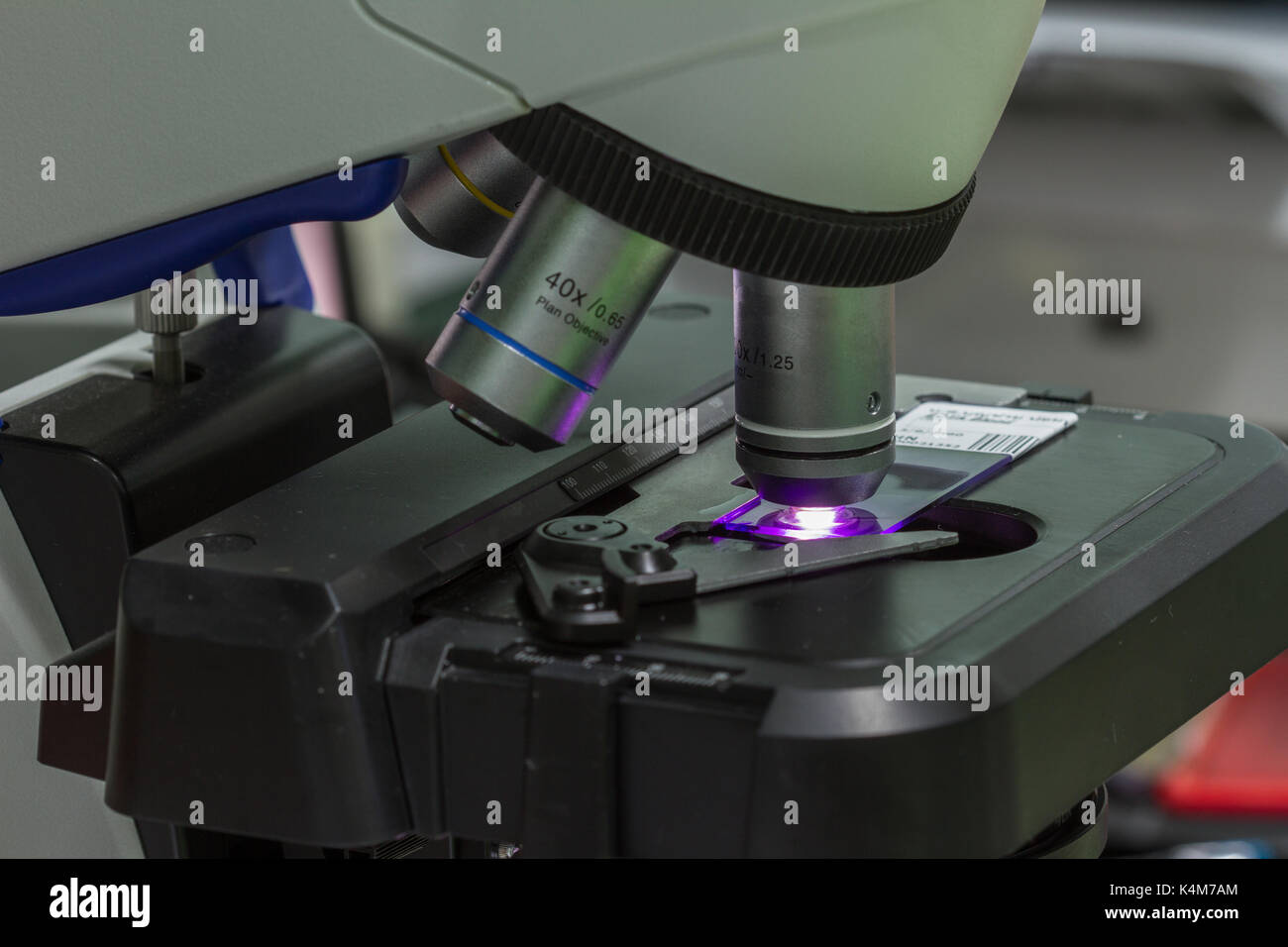 Optical light microscopes hi-res stock photography and images - Alamy