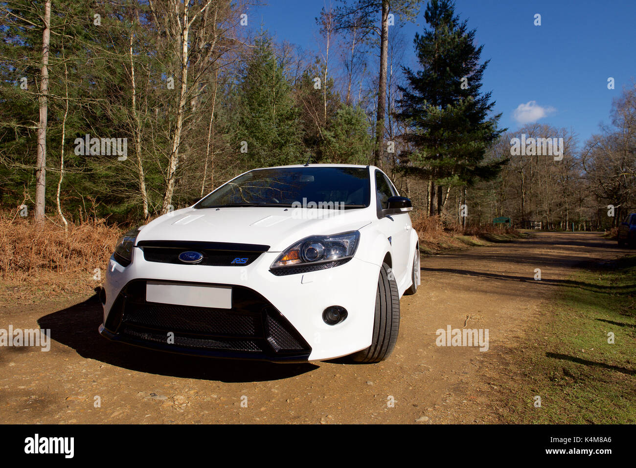White Ford Focus RS in the countryside Stock Photo - Alamy
