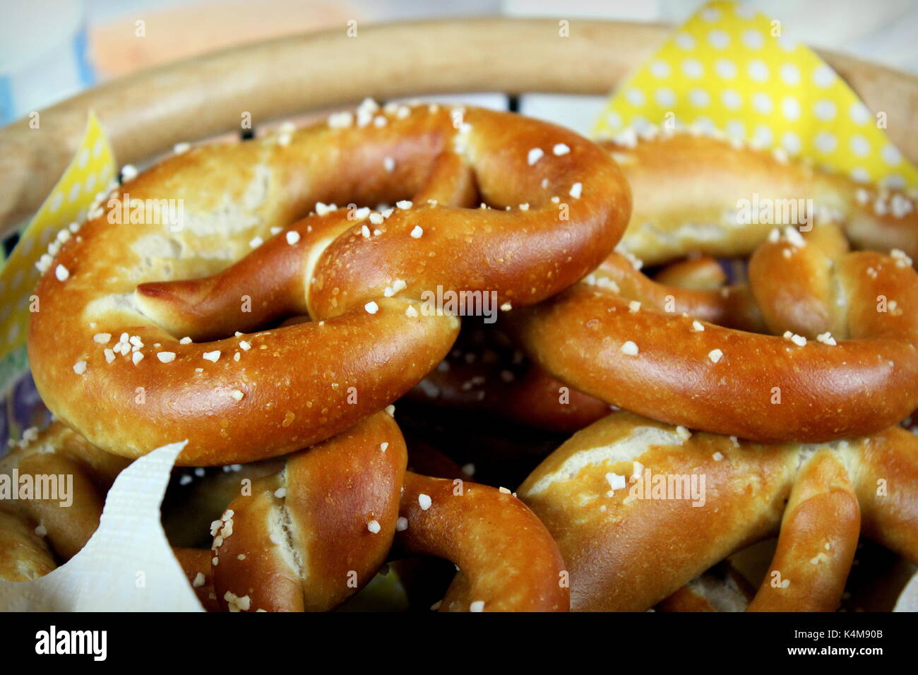 Pretzels in breakfast basket hi-res stock photography and images - Alamy