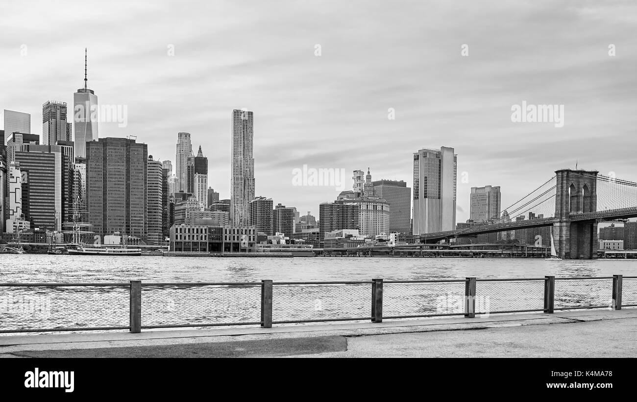 Skyline new york city seen hi-res stock photography and images - Alamy