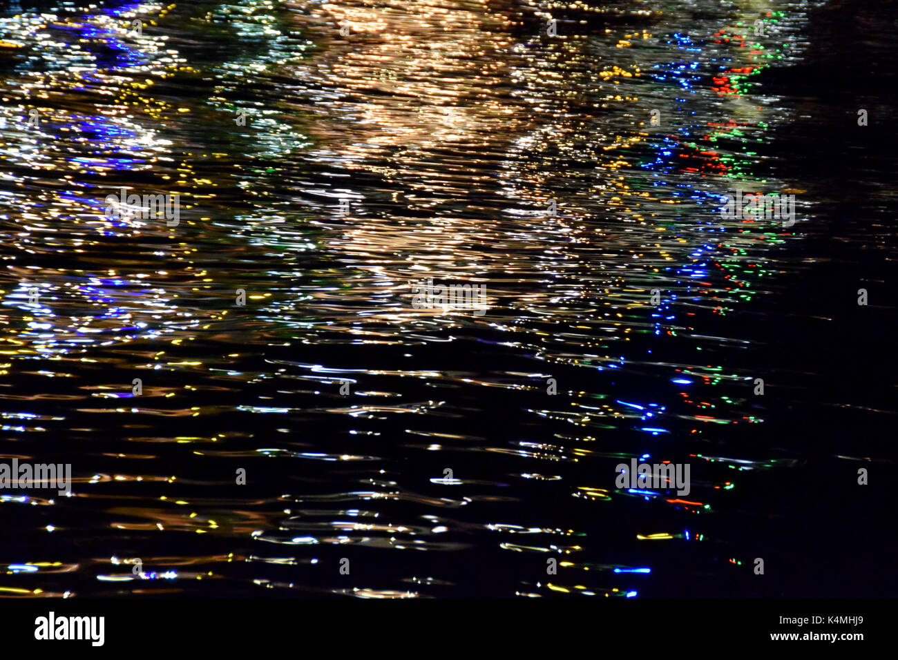Colorful lights on water hi-res stock photography and images - Alamy