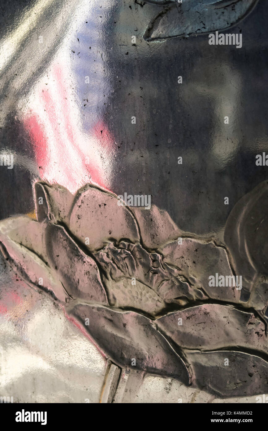 Detail of the Lalique Windows at Henri Bendel Store, Fifth Avenue, NYC ...