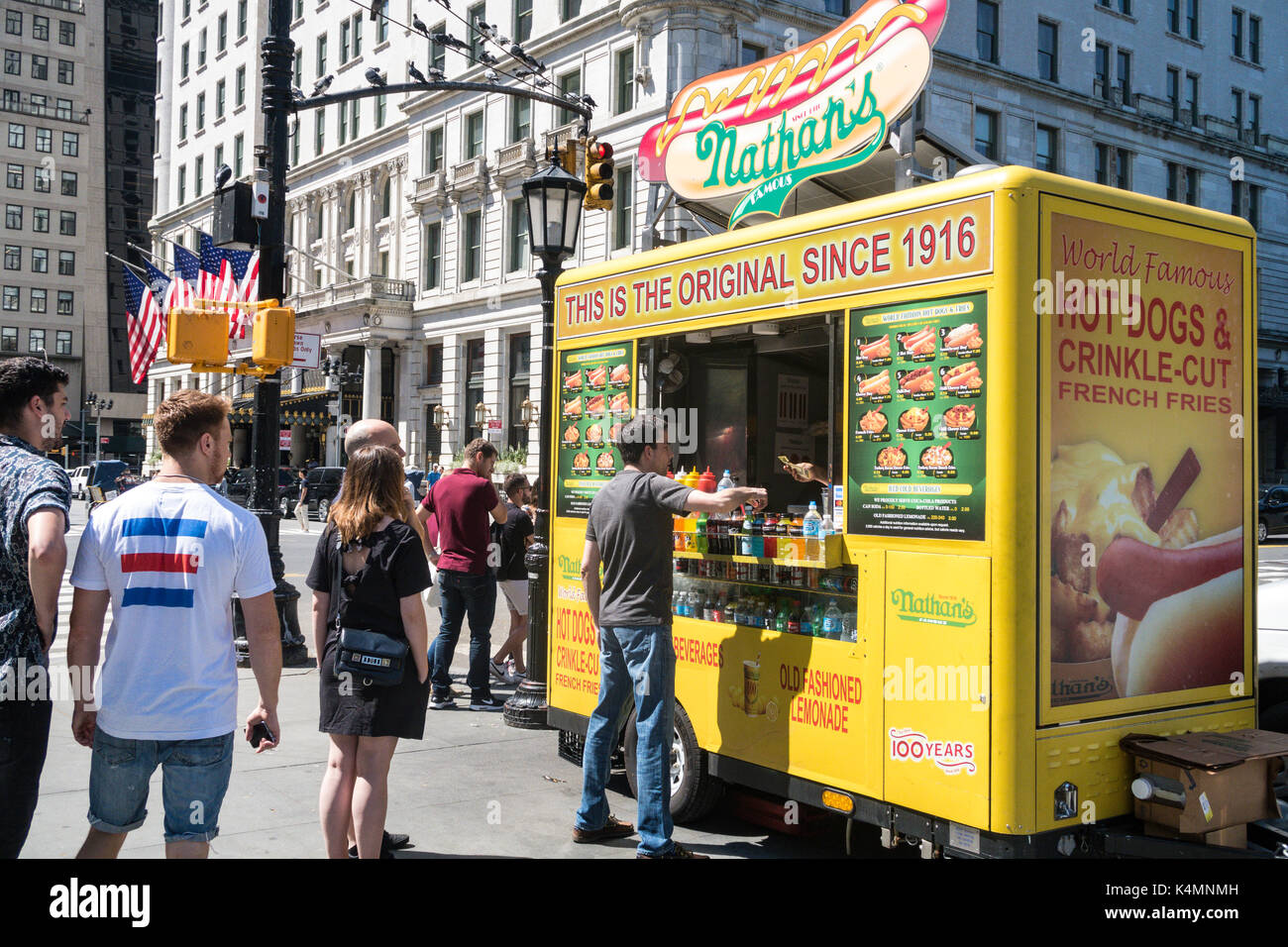 Nathan's Famous Hot Dogs & Crinkle-cut French Fries Food Cart, NYC, USA ...
