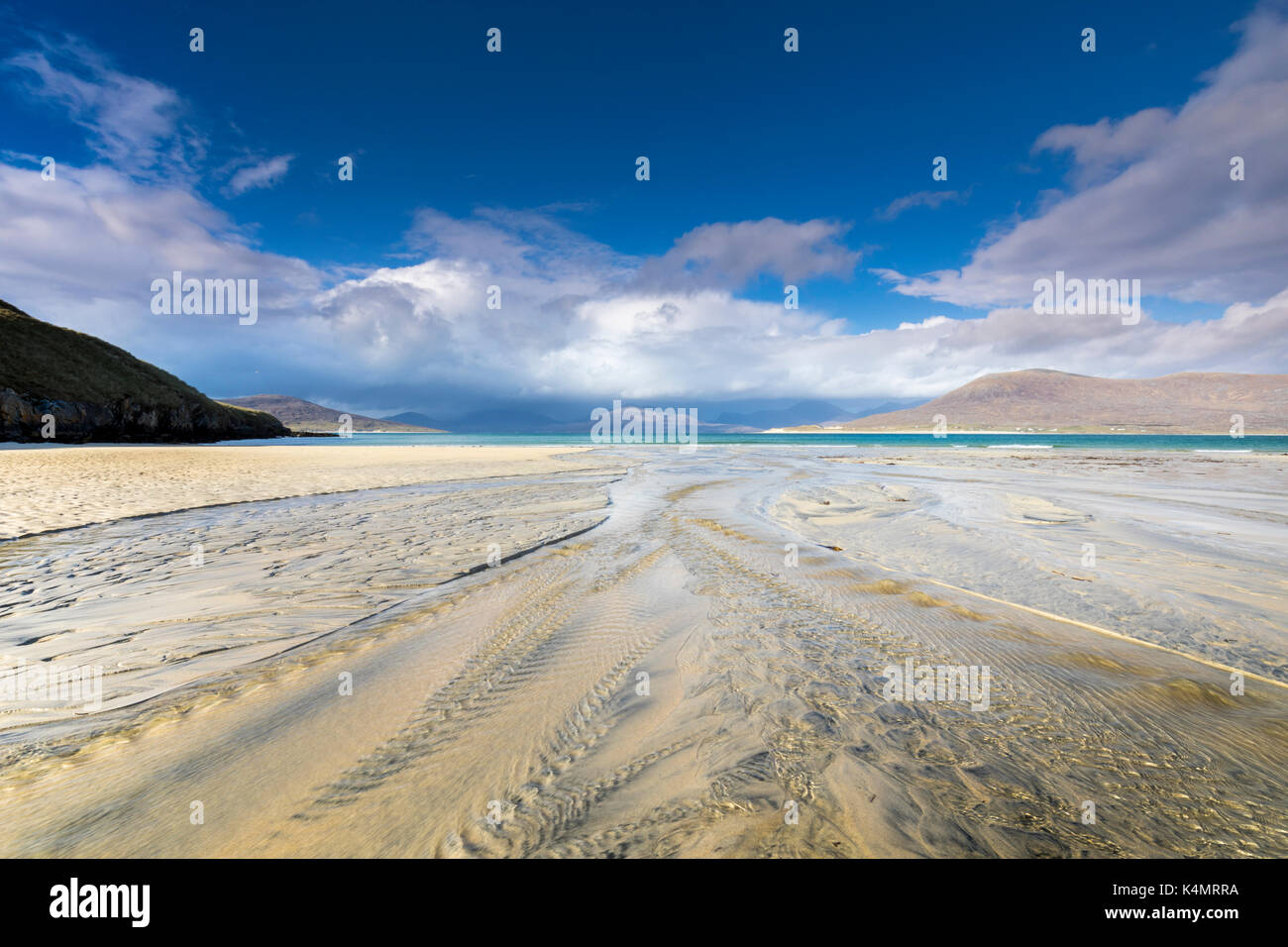 Horgabost beach, facing the island of Taransay, Isle of Harris, Outer ...