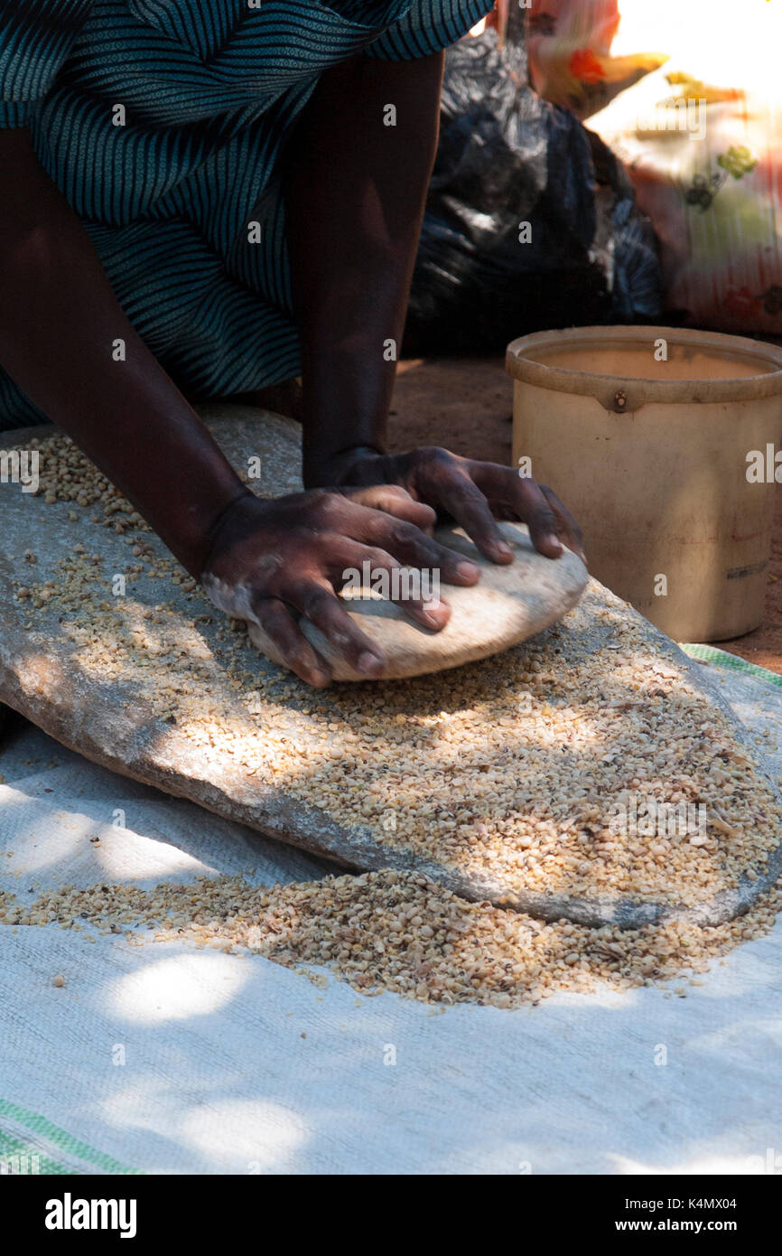 African grind grain hi-res stock photography and images - Alamy