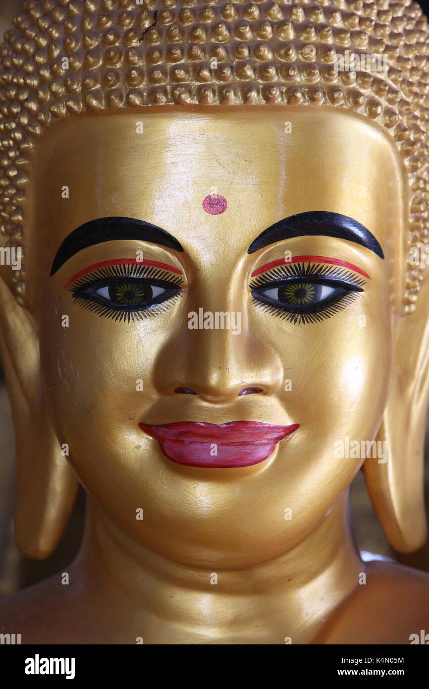 Battambang monuments hi-res stock photography and images - Alamy