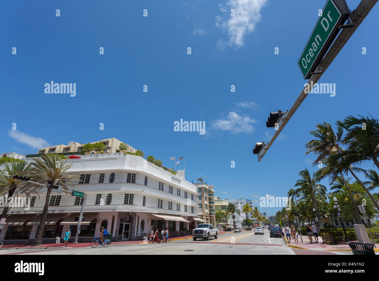 Wide view of Ocean Drive and Art Deco architecture, Miami Beach, Miami ...
