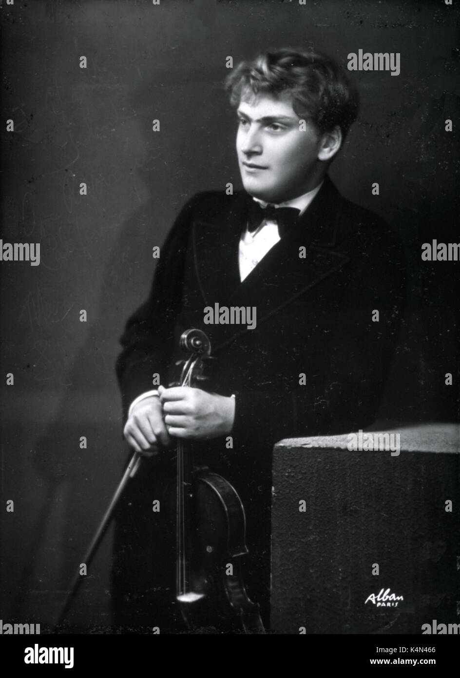 MENUHIN, Yehudi - holding violin, 1930s American Violinist, 1916-1999 ...
