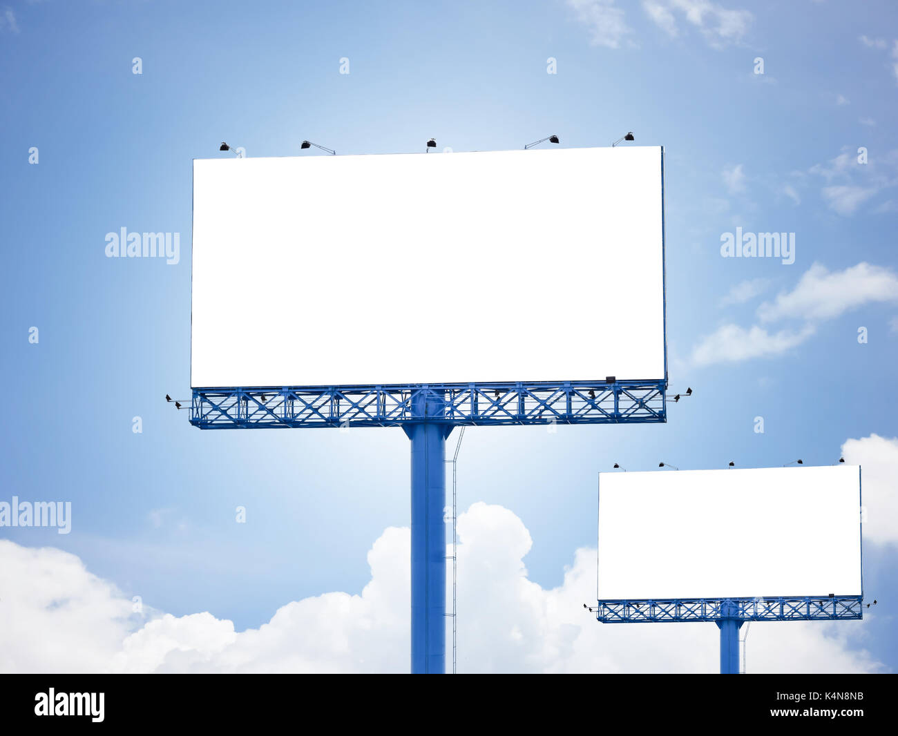 Blank advertisement hi-res stock photography and images - Alamy