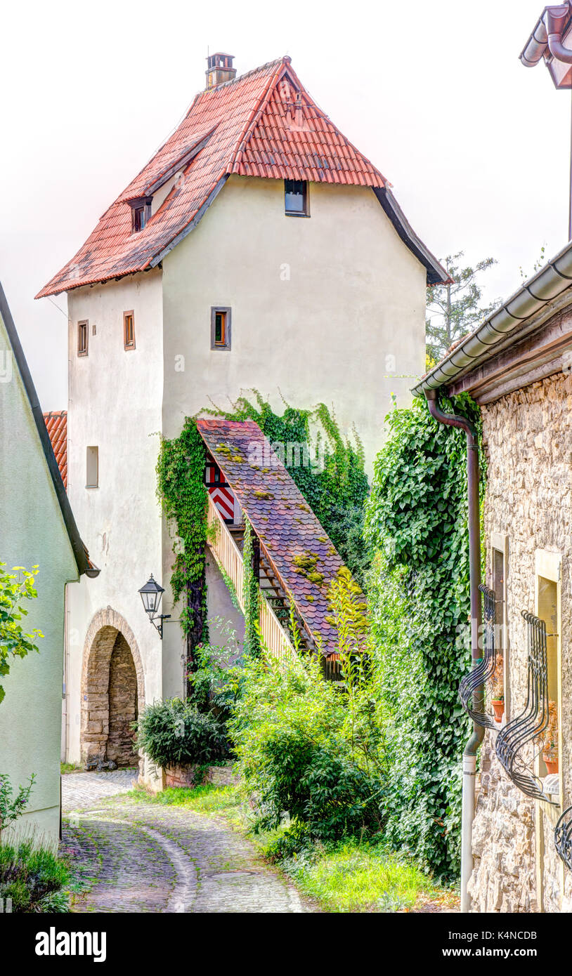 Medieval defense tower hi-res stock photography and images - Alamy