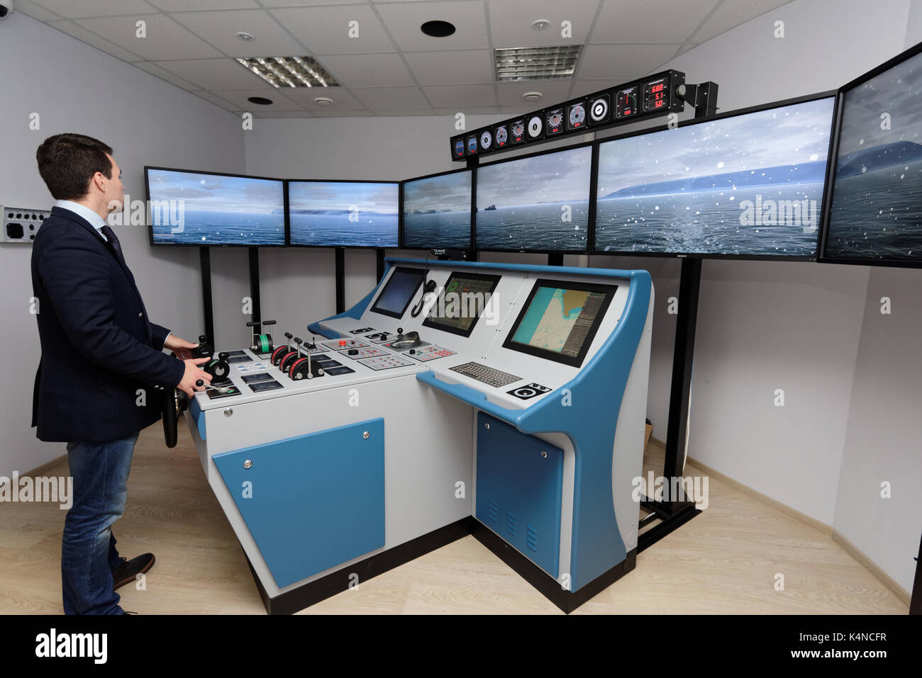 Marine navigation simulator control hi-res stock photography and images ...