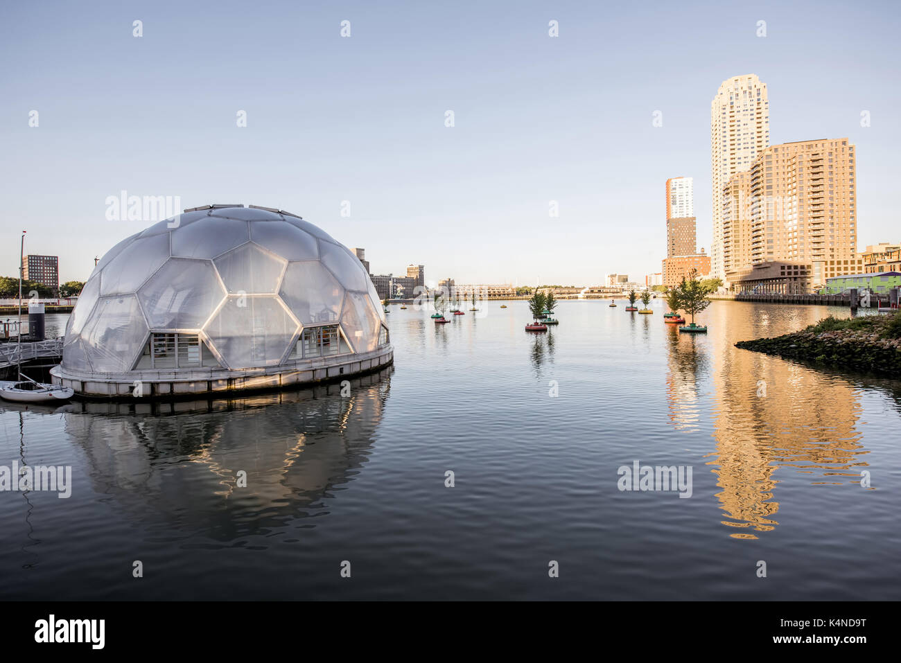 Floating pavilion experiment hi-res stock photography and images - Alamy